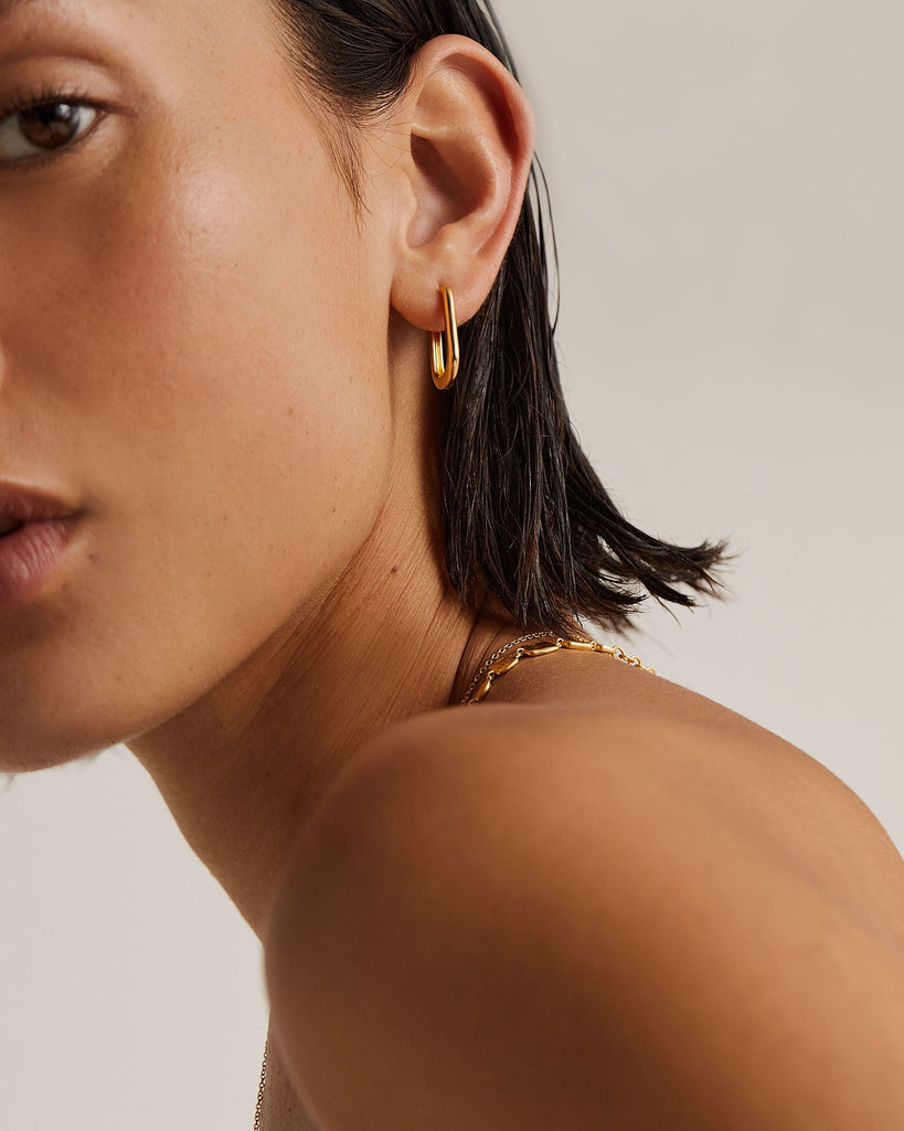 EMBRACE HOOPS (18K GOLD PLATED) – KIRSTIN ASH (United States)